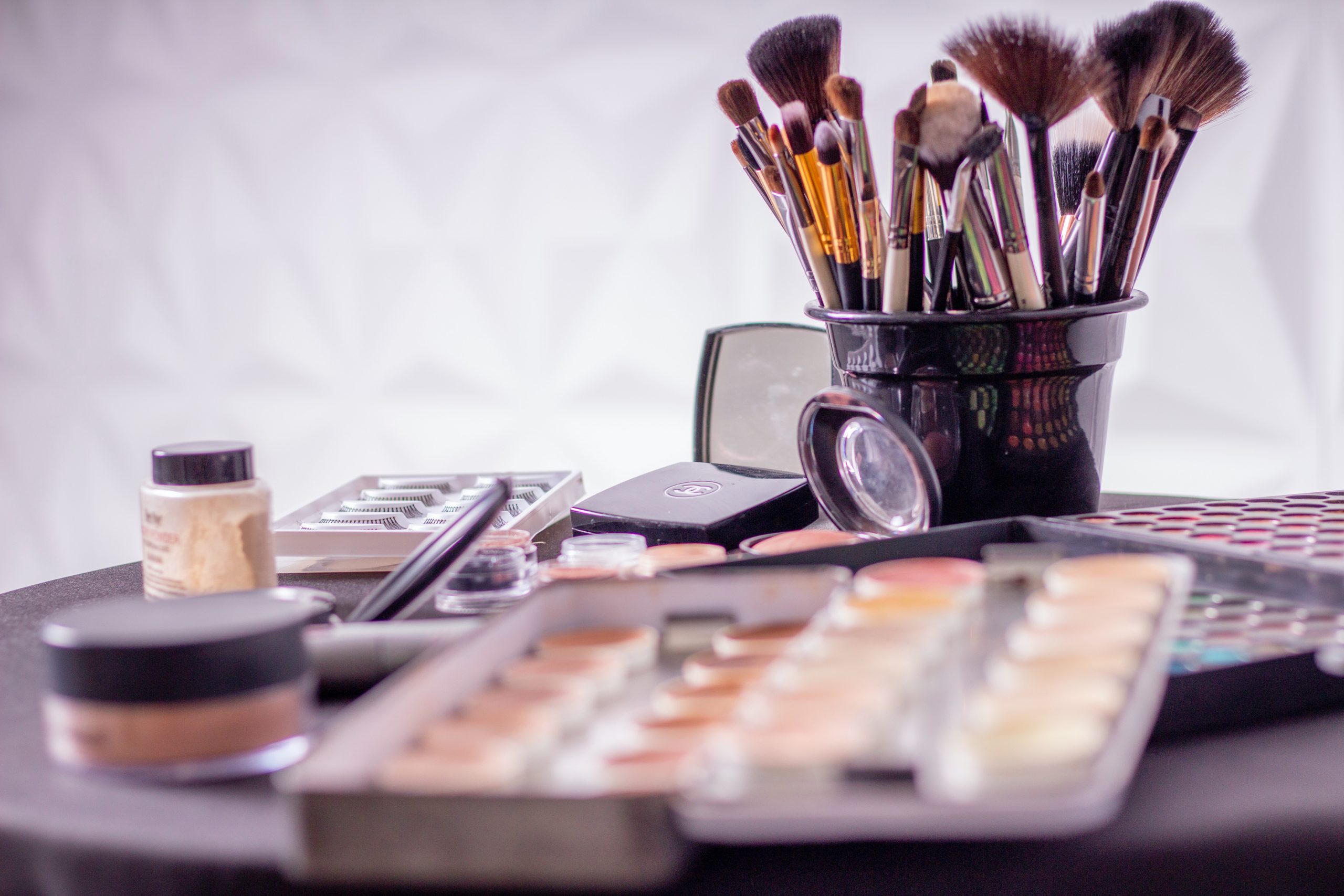 4 bonnes raisons de faire son shopping cosmétique en ligne